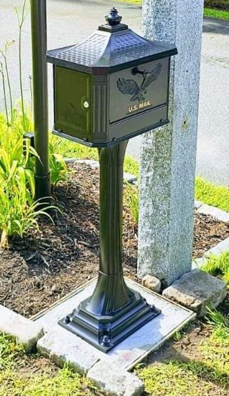 Architectural Mailboxes Post Mount Metal Large Lockable Mailbox with ...