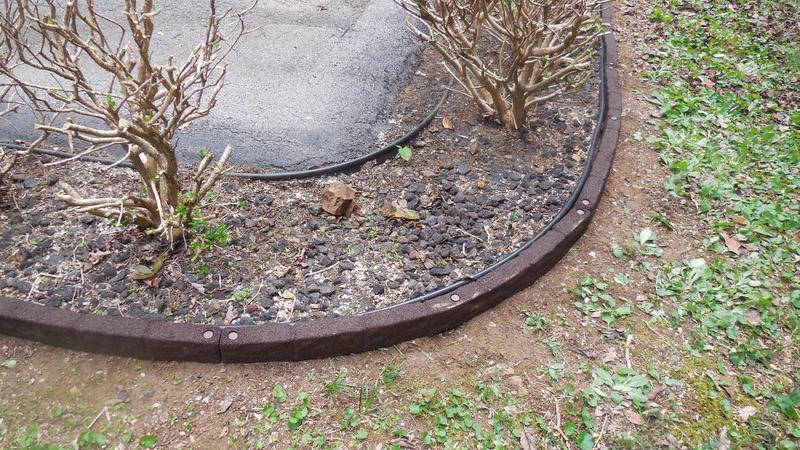 Rubberific 4-ft x 3-in SmartLoc Cobblestone Gray Rubber Landscape ...