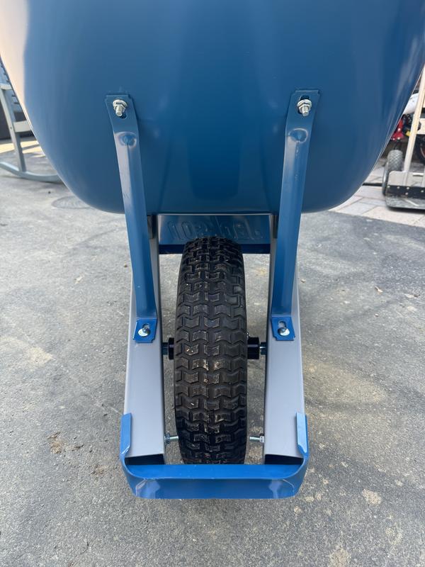 Jackson 6-cu ft 1 Wheel Steel Push Wheelbarrow Flat-Free Tire M6SFFKB ...