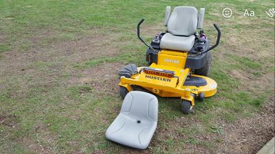 Hustler Raptor 52-in 23-HP V-twin Gas Zero-turn Riding Lawn Mower at ...