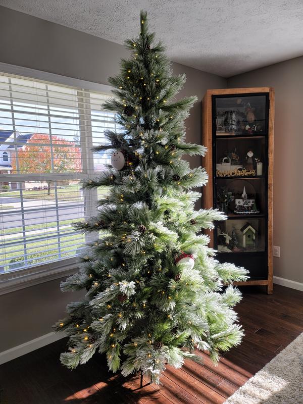 Holiday Living 7.5-ft Flocked Snowy Berkshire Pre-lit LED Artificial ...