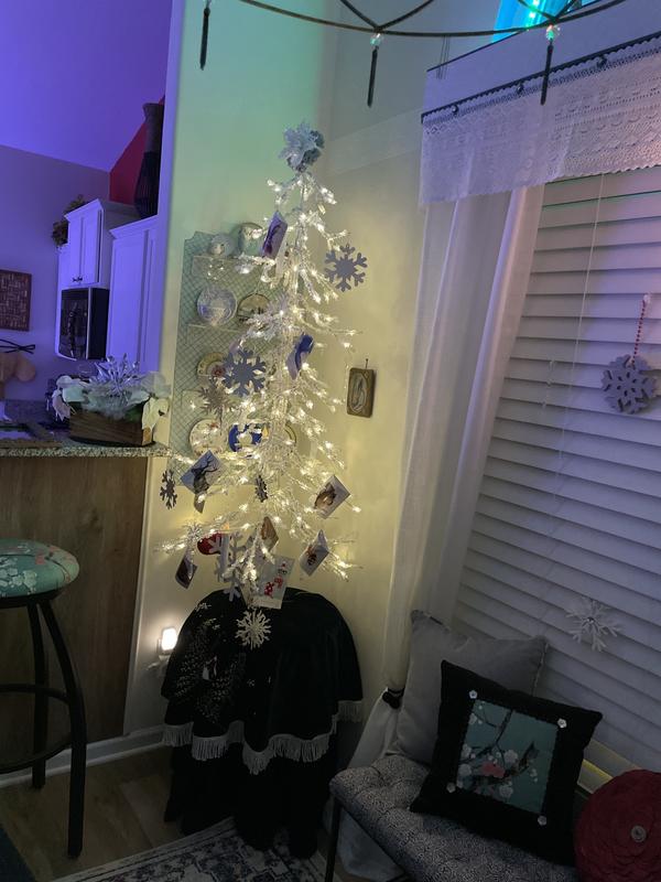 Holiday Living 5-ft LED Twinkle Crystalized Tree Decoration ES79-033 at ...