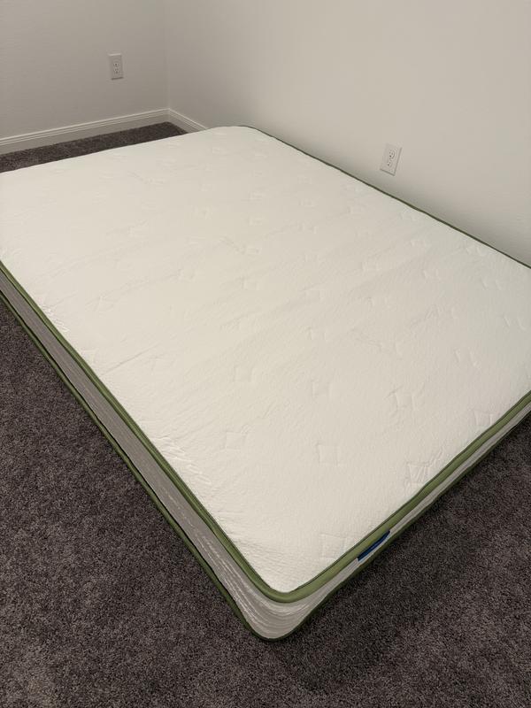 Ifluous 10-in Medium Twin Hybrid Memory Foam/Coil Blend Mattress in a ...