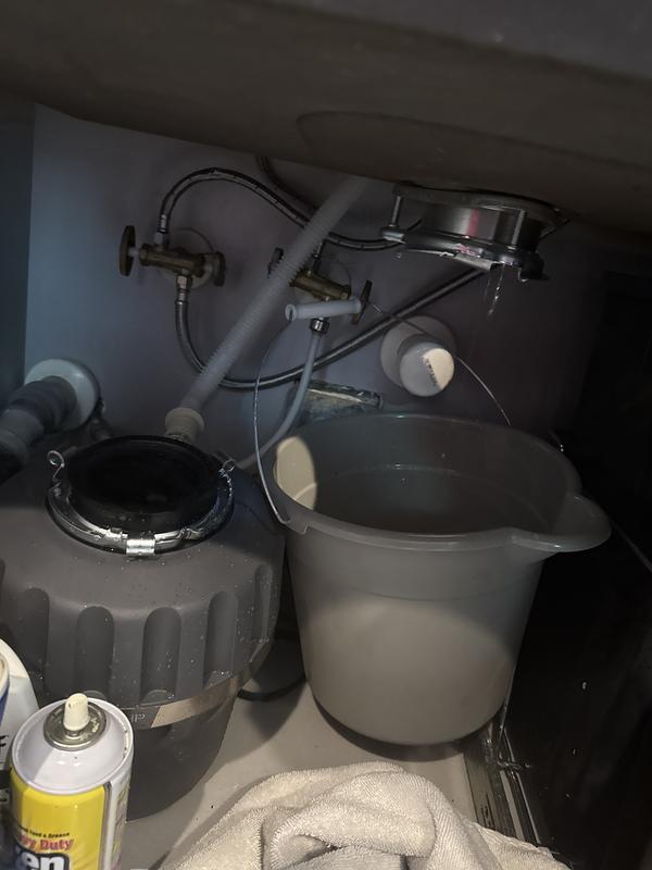 KOHLER Reckon Continuous feed 1-HP Septic Safe Corded Garbage Disposal ...