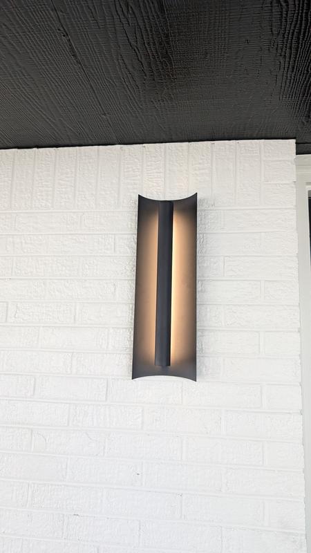 LamQee Wall Sconces Outdoor 2-Pack 20-in H Matte Black Integrated LED ...