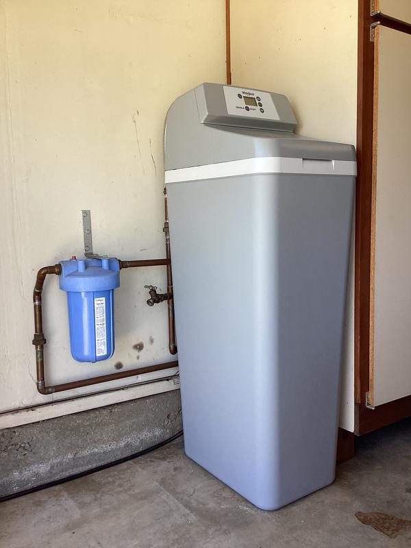 Shop Whirlpool Water Softener and Connector Bundle at Lowes.com