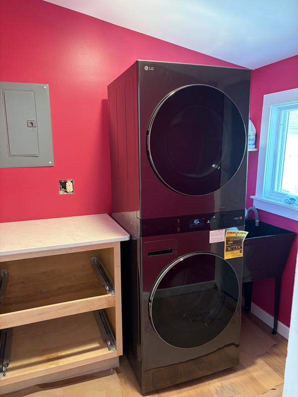 LG Washtower Gas Stacked Laundry Center with 5-cu ft Front load Washer ...