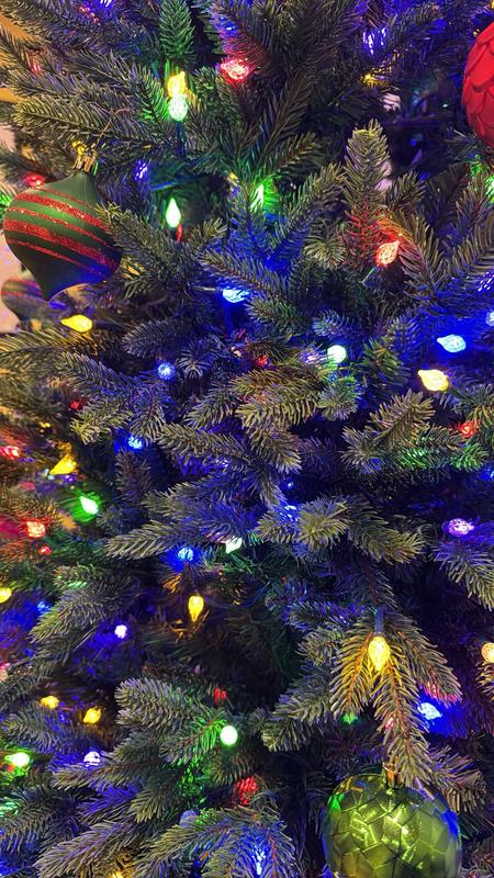 GE 7.5-ft Pinehurst Fir Easy Shape Pre-lit LED Artificial Christmas ...