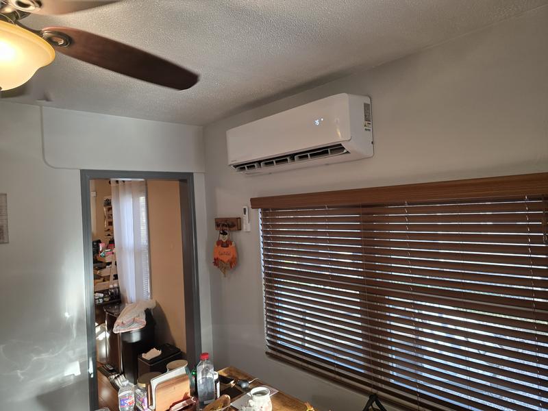 MRCOOL DIY 5th gen Energy Star 1 zone 24000-BTU Ductless Mini Split Air ...