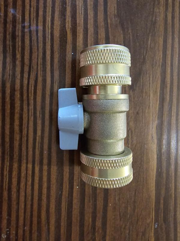 Project Source Brass Quick Connector Set SGY-GAR101 at Lowes.com