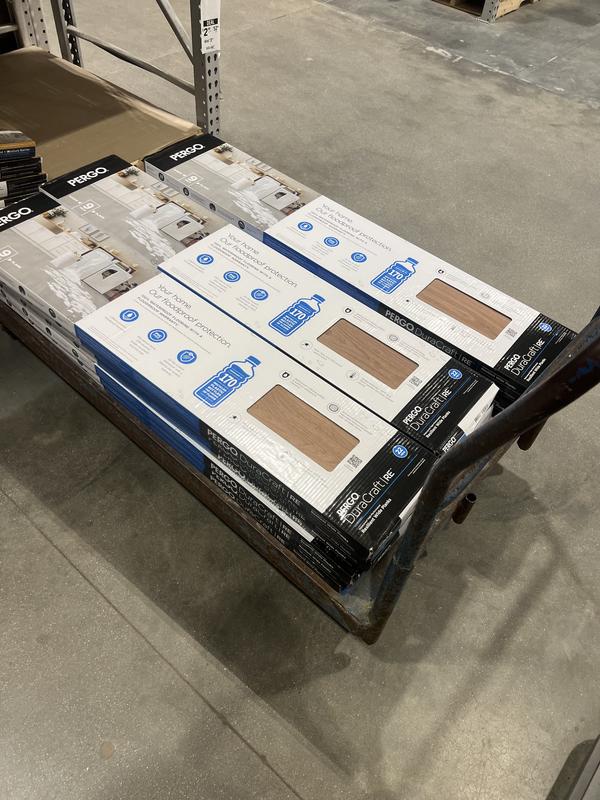 Pergo DuraCraft RE Hudson Oak 22-mil x 9-in W x 47-in L Waterproof ...