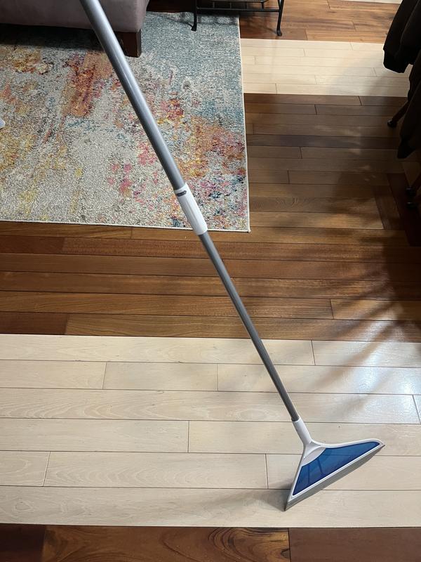 Helio AIR Broom 12-in Plastic Multi-surface Angle with dustpan Upright ...