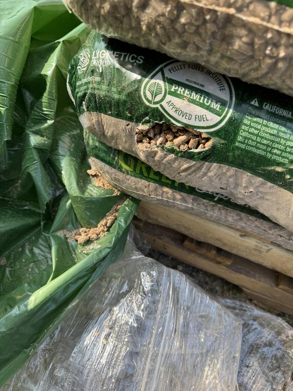 40-lb Heating Wood Pellets - 100% Natural, High BTU's, Low Ash ...