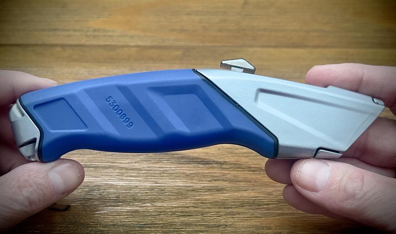 Kobalt Auto Loading 3/4-in 5-Blade Retractable Box Cutter Utility Knife ...