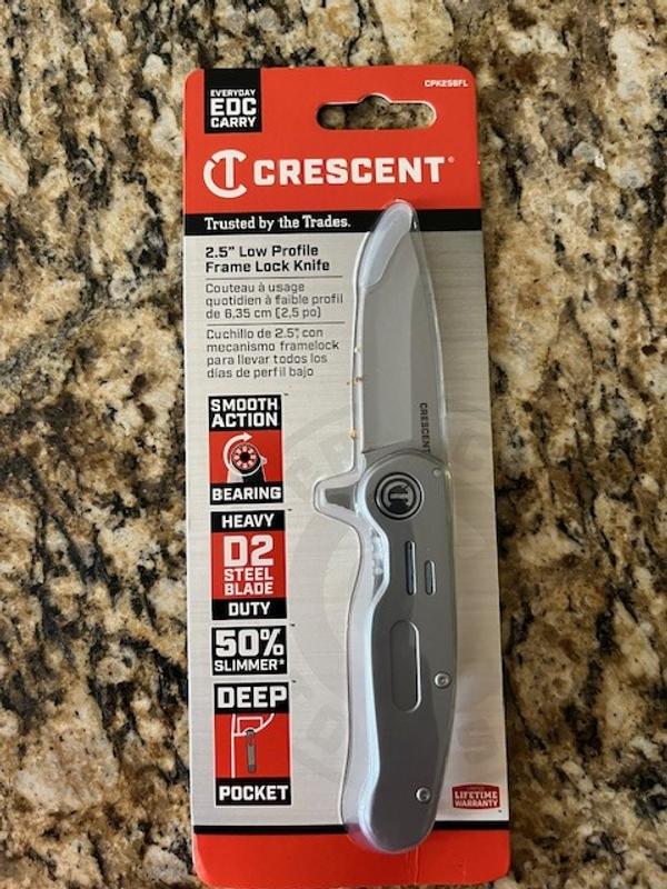 Crescent Low Profile 3/4-in 1-Blade Folding Utility Knife CPK258FL at ...