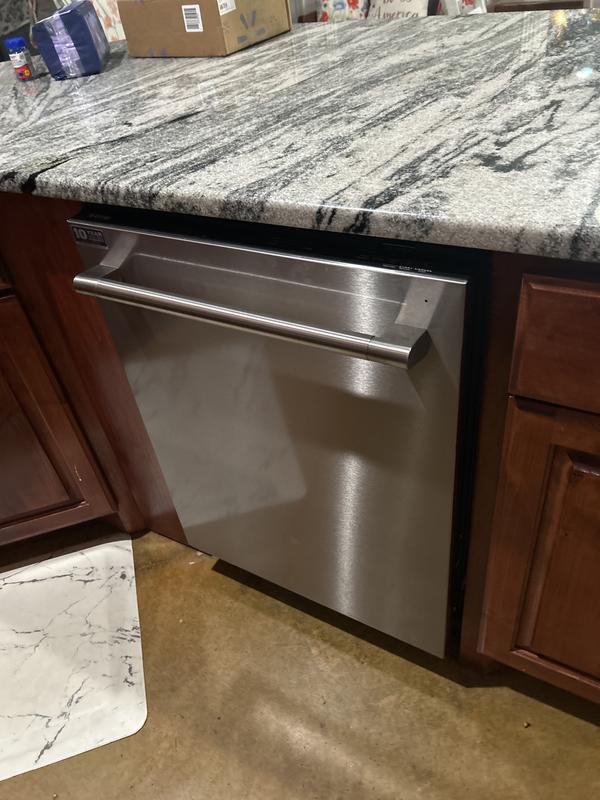 Maytag 24-in Top Control Built-in Dishwasher ( Fingerprint Resistant ...