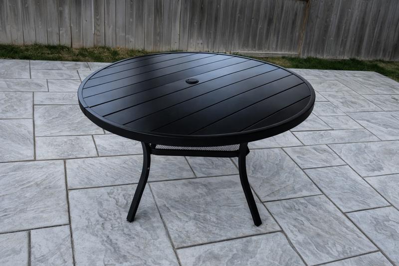 VICLLAX Patio Round Table Round Outdoor Dining Table 40.6-in W x 40.6 ...