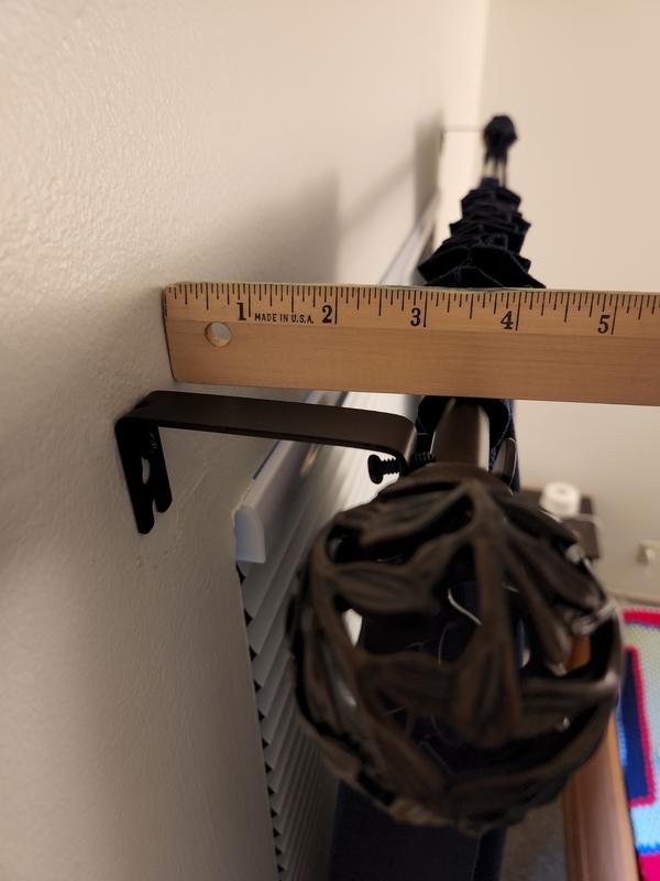 Style Selections 28-in to 48-in Gold Steel Single Curtain Rod with ...