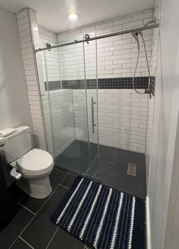 allen + roth Bright White Polished 1/2-in x 96-in Composite Jolly Tile ...