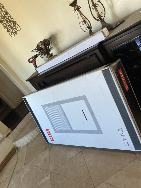 VELUX 22-1/2-in x 34-1/2-in Venting Curb mount Aluminum Skylight with ...
