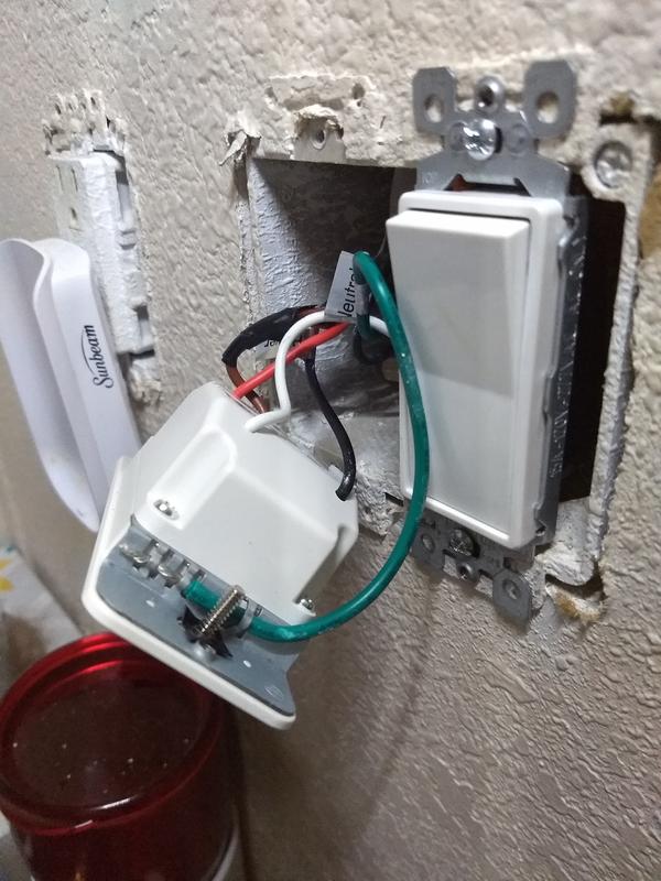 Utilitech Plastic Replacement Bath Fan Switch 7150-12-L at Lowes.com