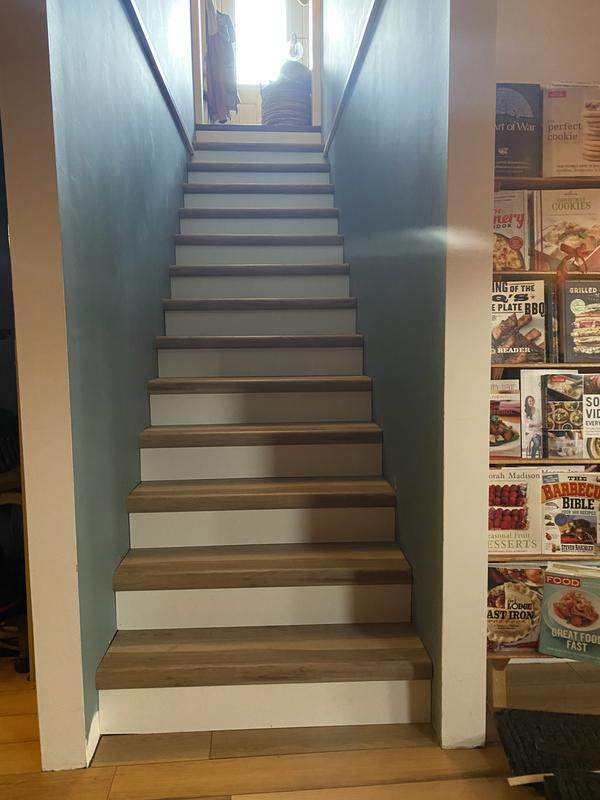 Stairtek Retread 11.5-in x 48-in Cambridge Abbey Oak Laminate Stair ...