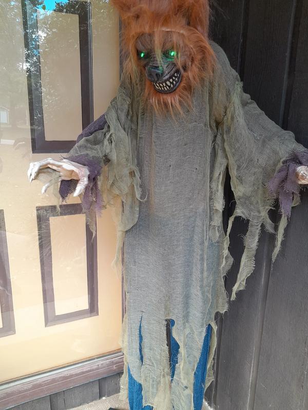 Haunted Hill Farm 5.17-ft Freestanding Howling Lighted Howler Werewolf ...