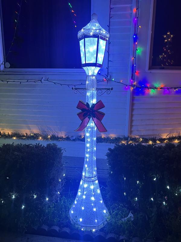 VEIKOUS 71.2-in Lamp Post Yard Decoration with White LED Lights PG0403 ...