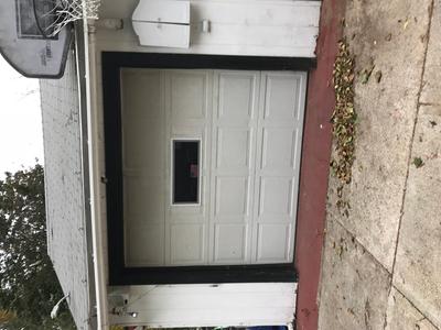 Comfort-Bilt 32-in x 18.06-in Single-glazed Basement Aluminum Brown ...