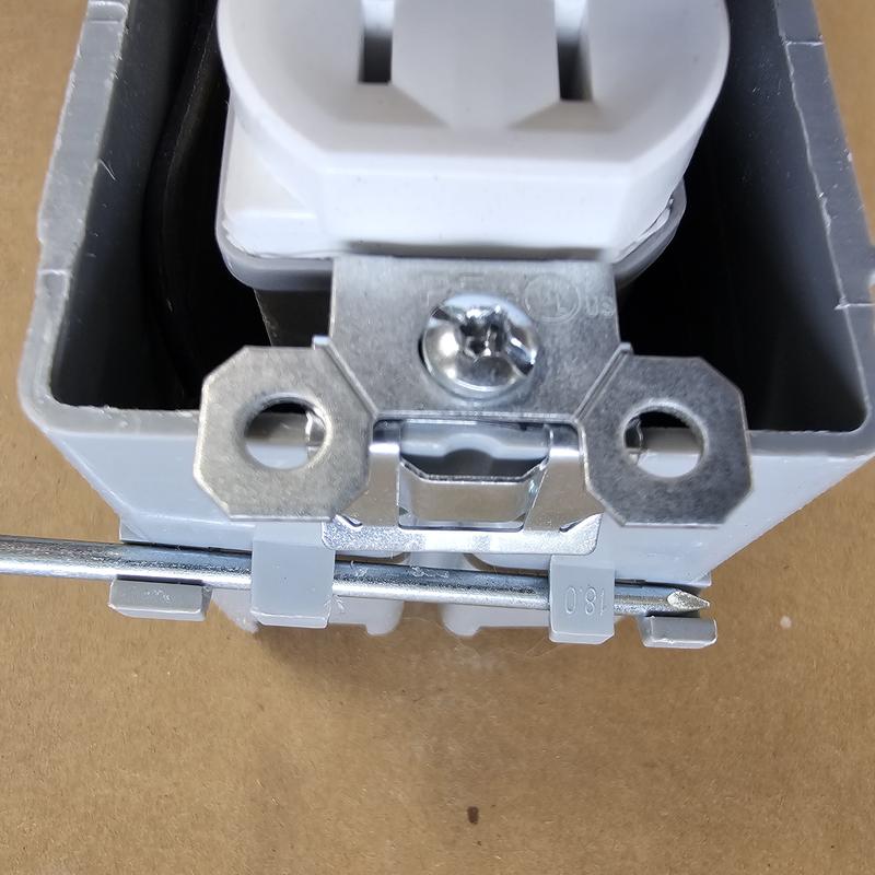 Hubbell RACO 10-Pack Gray Metal Repair Clip Wall Electric Box Mounting ...