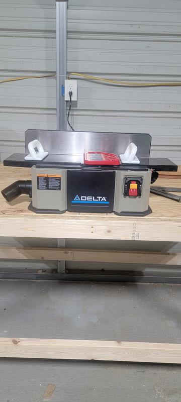 DELTA 12 Amps 28.5-in Wide Bench Jointer 37-071 at Lowes.com