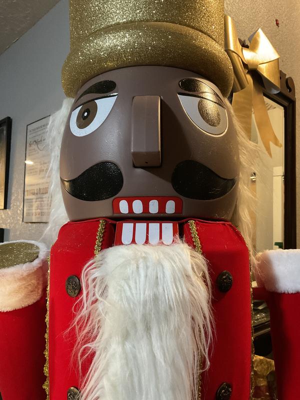 Holiday Living 7-ft Bluetooth Black Nutcracker Animatronic 93118 at ...