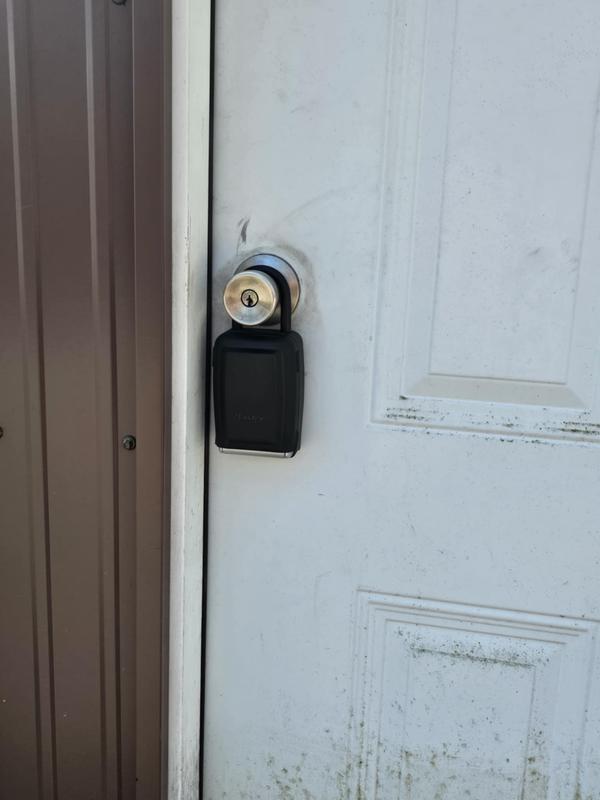 Master Lock Push Button Lock Box 5422DHCLWSFLR/8 at Lowes.com