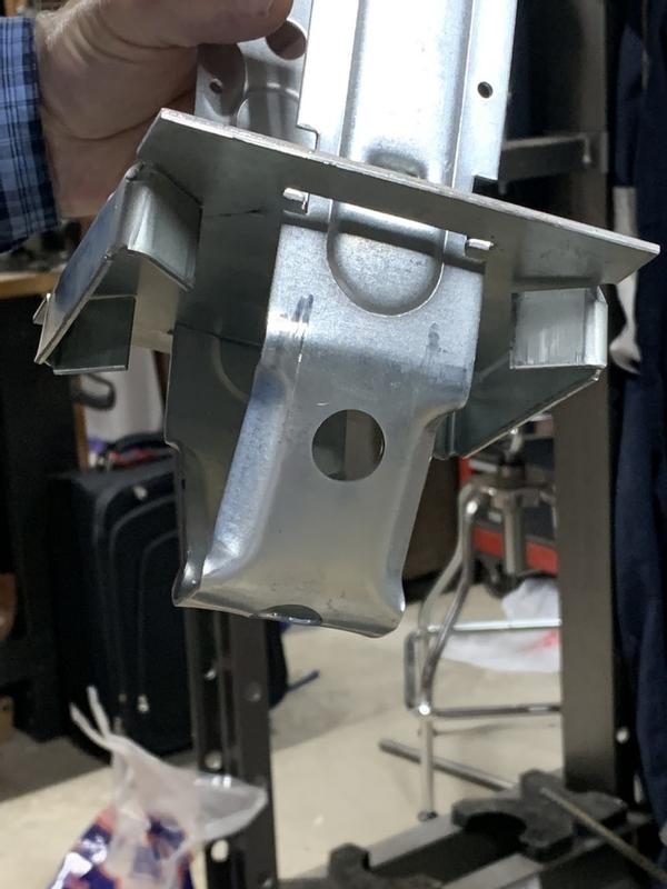 Simpson Strong-Tie PBS 4-in x 6-in G90 galvanized Wood to concrete ...