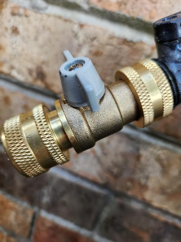 Project Source Brass Quick Connector Set SGY-GAR101 at Lowes.com