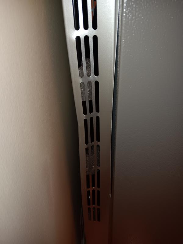 LG 5.8-cu ft Upright Freezer (Platinum Silver) ENERGY STAR LROFC0605V ...