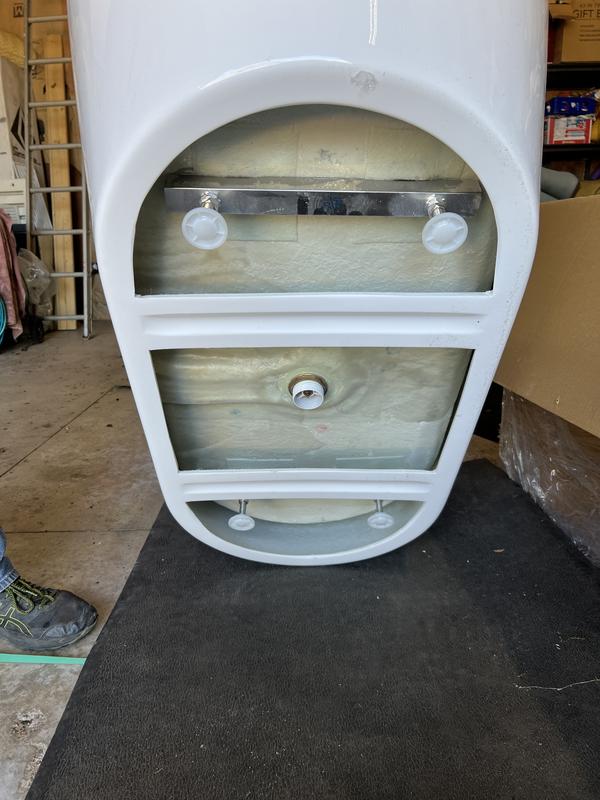 MAAX Mahaba 29-in x 60-in White Acrylic Oval Freestanding Soaking ...