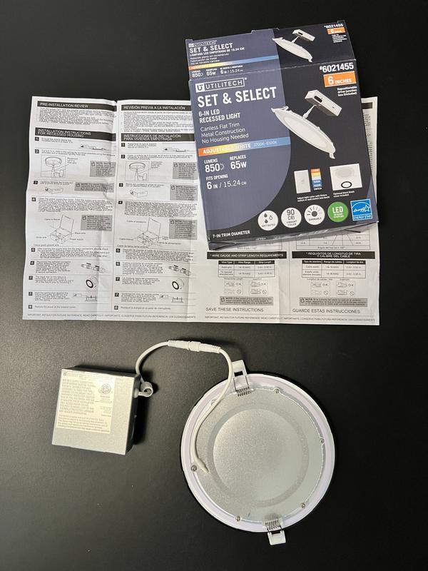 Shop Utilitech (2-Pack) Set Select White/ Black 6-in 850 -Lumens ...