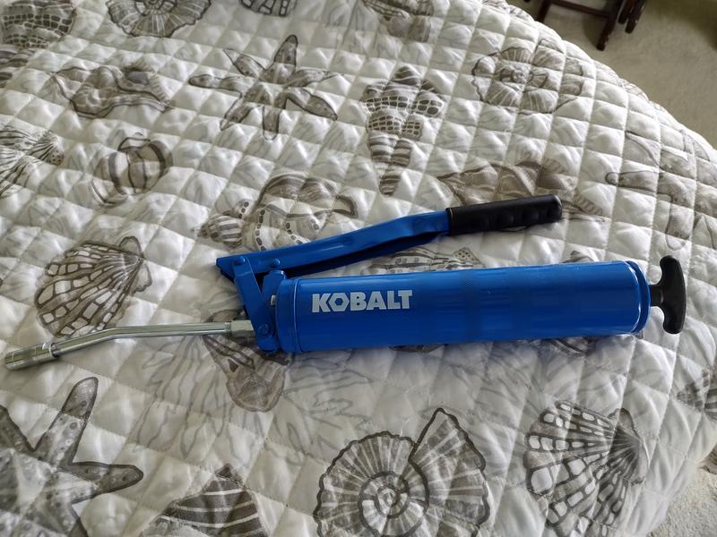 Kobalt Lever Manual Grease Guns 6-in KB321 at Lowes.com