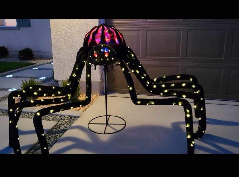 Haunted Living 2.5-ft LED Spider with Projector Decoration ES75-433L at ...