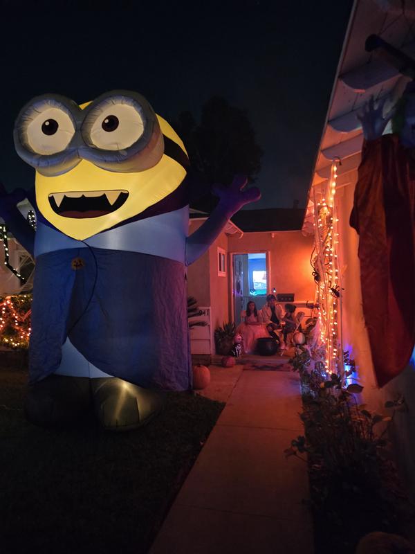 Universal 12-ft Jerry Gone Batty Minion Inflatable in the Outdoor ...