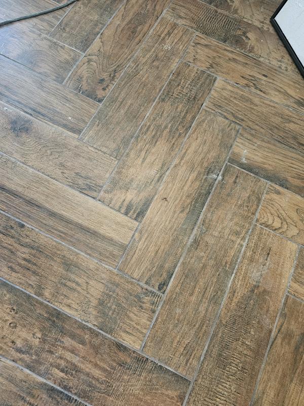 Style Selections Farmhouse Chestnut 6-in x 24-in Matte Porcelain Wood ...