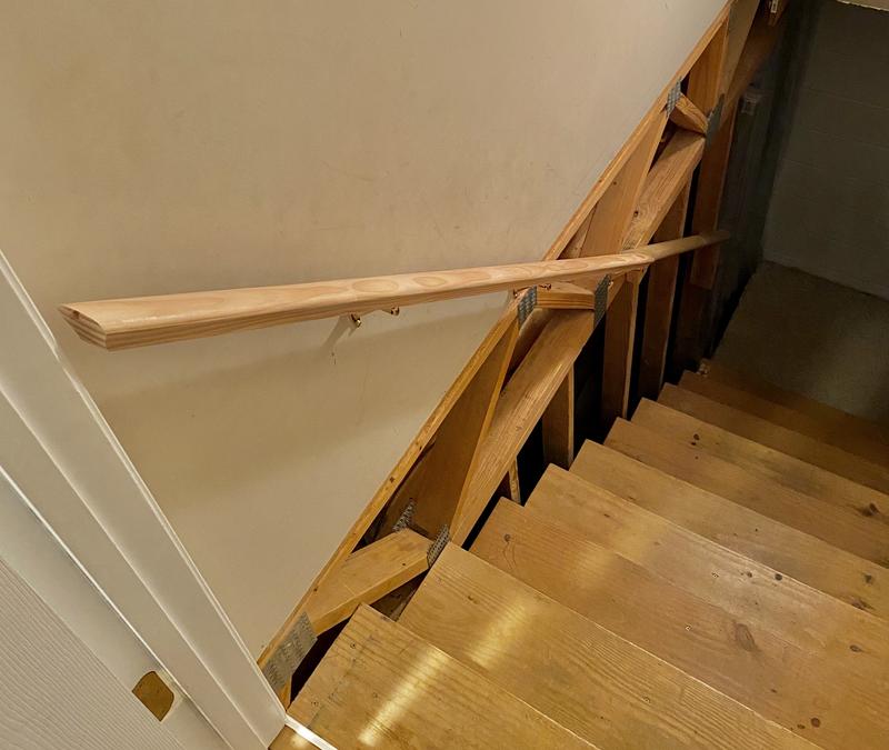 RELIABILT 1.25-in x 96-in Wood Fir Interior Wall rail in the Handrails ...