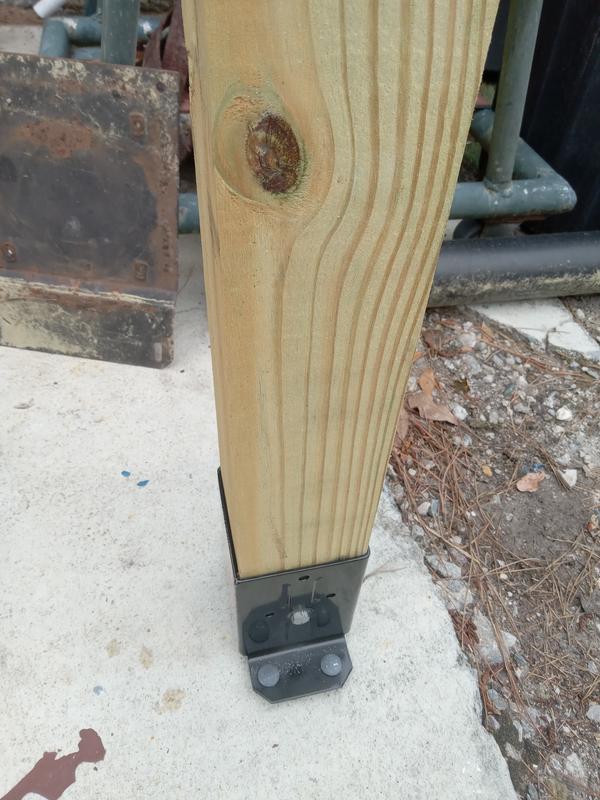 Simpson Strong-Tie E-Z Base 4-in x 4-in Powder-coated Wood to concrete ...