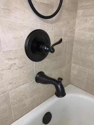 Delta Windemere Oil Rubbed Bronze 1.75-in Universal Diverter for Shower ...
