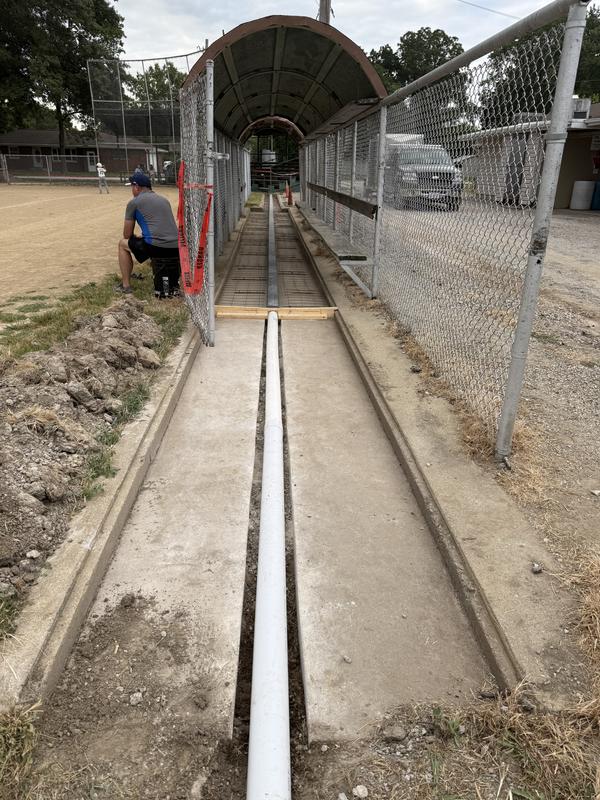 IPEX 4-in x 10-ft Solid PVC Sewer Drain Pipe in the Sewage Pipe ...