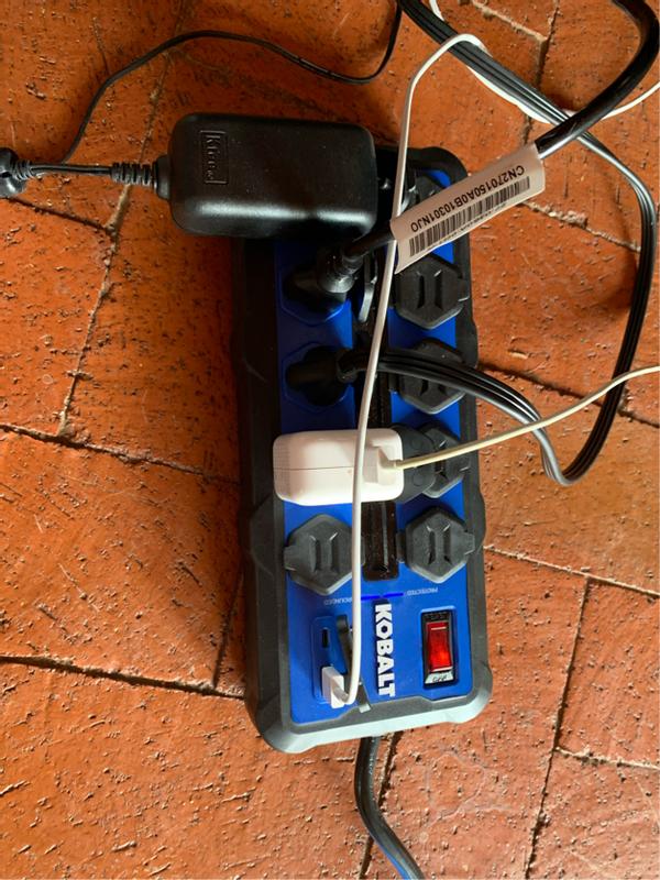 Kobalt 9-3/4-ft 10-Outlet 2-USB Ports Indoor Blue Power Strip LTS-BJ04 ...