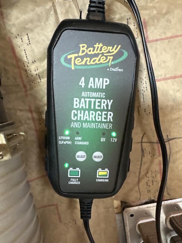 Battery Tender 4-Amp 6/12-volt Car Battery Charger 022-0209-DL-WH at ...