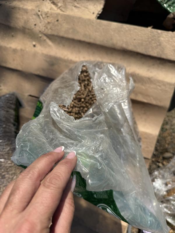 40-lb Heating Wood Pellets - 100% Natural, High BTU's, Low Ash ...