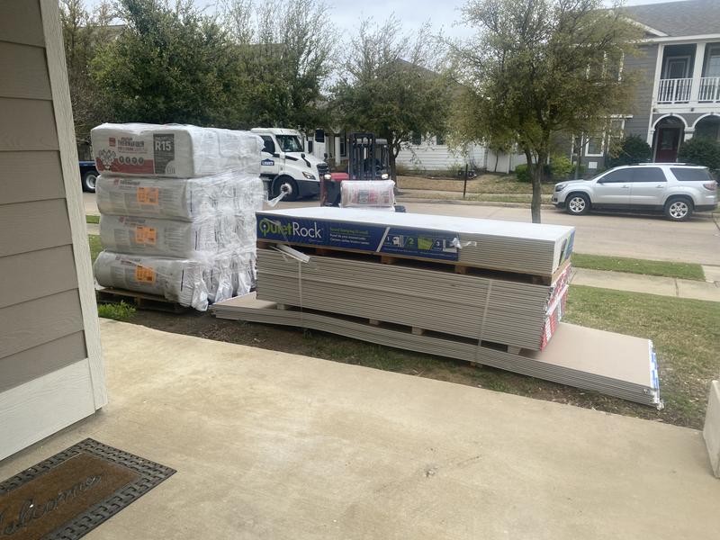 ToughRock 5/8-in x 4-ft x 12-ft Fireguard Fire Resistant Type X Drywall ...